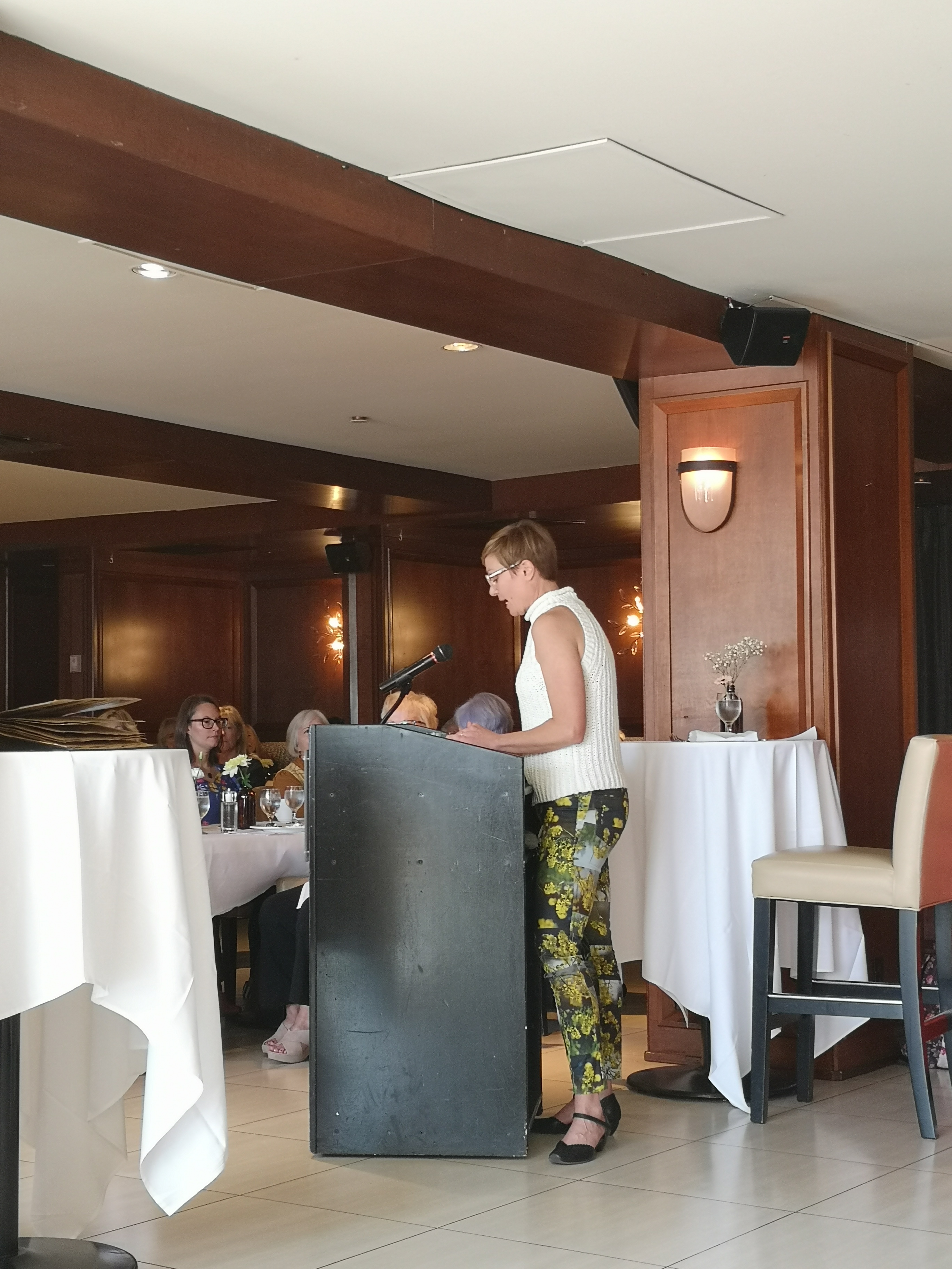 Books & Brunch in Granville Island with Author Shelley Wood – CravenWild