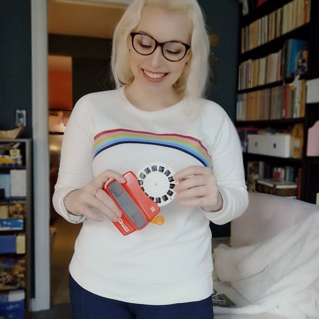 A Fresh Look: Viewmaster 3D and a Sleeping Beauty lipstick. – CravenWild